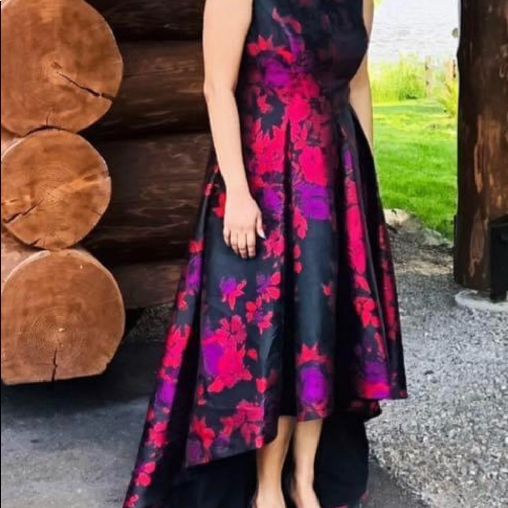 Wore Once To A Wedding .Perfect For Parties - Gem